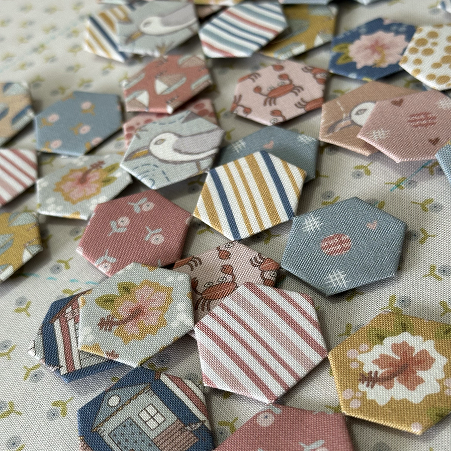 EPP Pack – Happy Travels Quilt – The Birdhouse Patchwork Designs